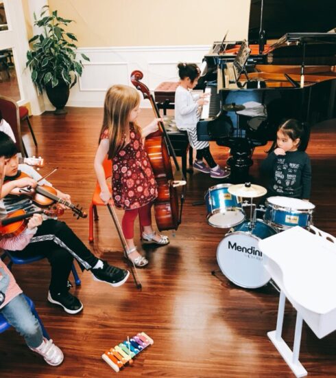 Senior Music and Arts Explorer Day Camp – Music in Seattle